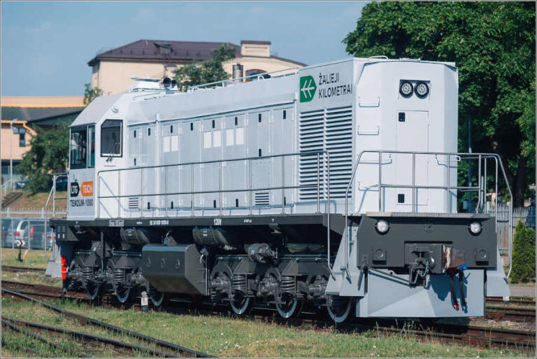 Modernized locomotive TEM2 UM-100 made by LTG Tech (Video)