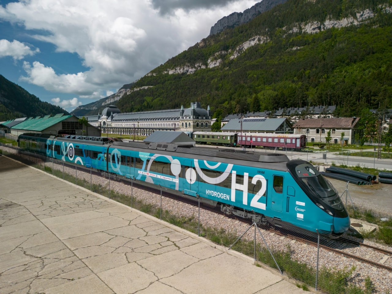 The CAF hydrogen train - Railway Supply