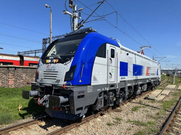 Newag introduces the electric locomotive Griffin E4MSUa - Railway Supply