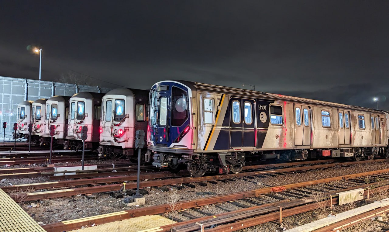 Kawasaki Rail Cars Mta