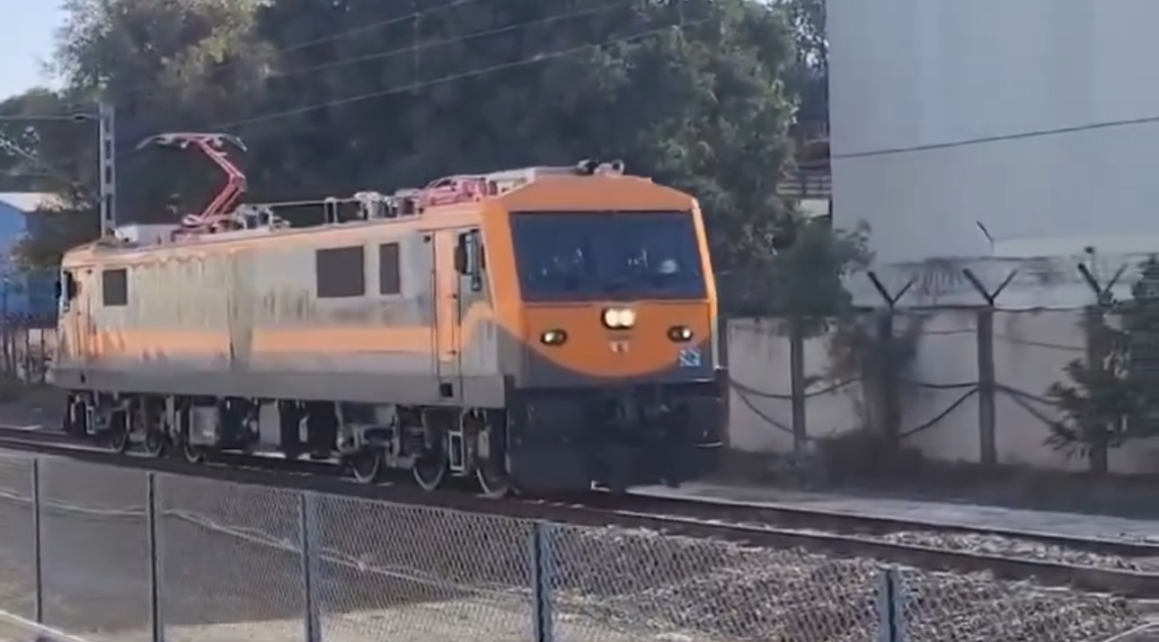 India Starts Manufacturing Siemens Locomotives for Railways - Railway ...