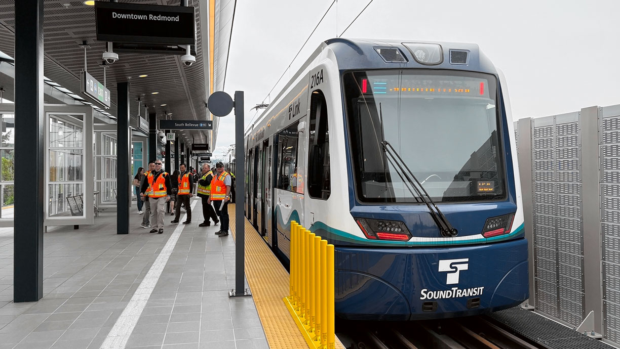 Seattle: New Stations Opened on Light Rail Line 2 - Railway Supply